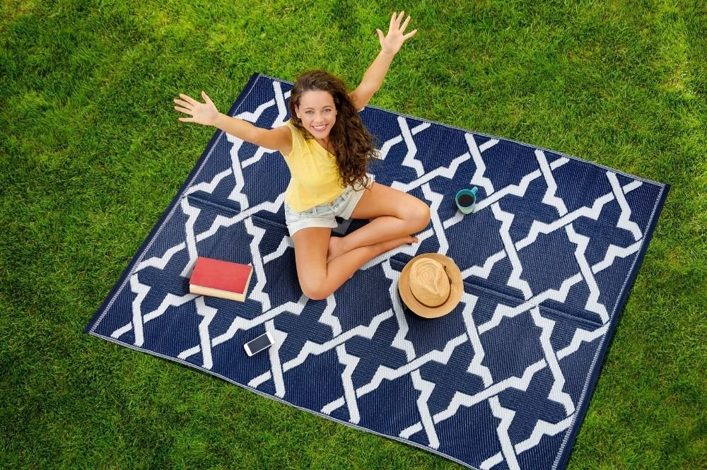Tips for Selecting Outdoor Rugs to Maximizing Comfort