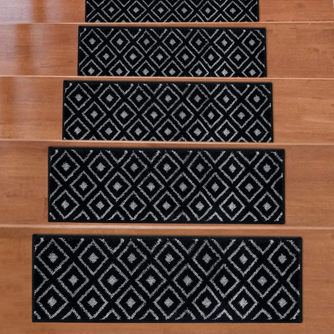 Valencia Black Trellis Non-Slip Stair Treads Rug